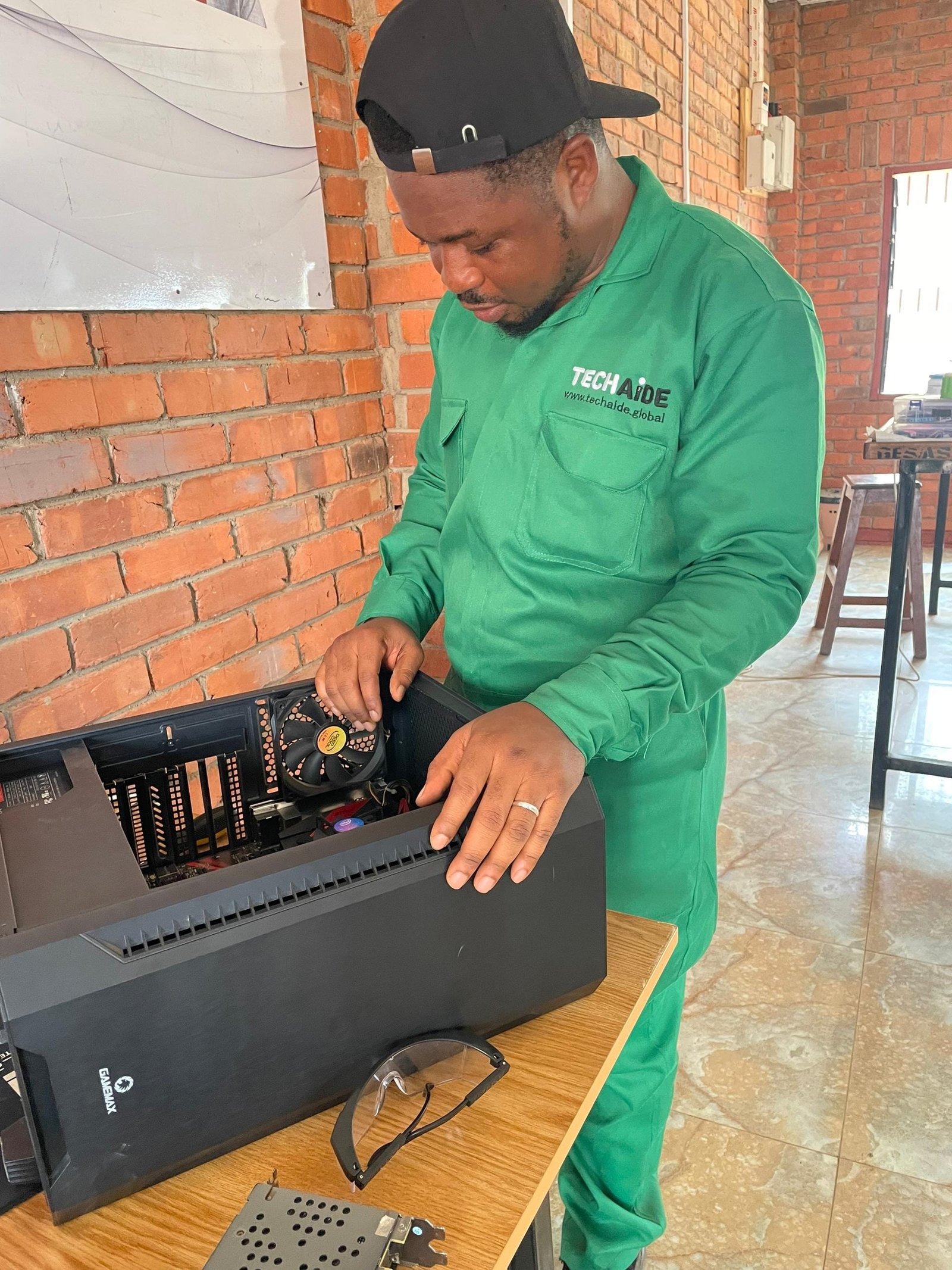 Tips for Maintaining and Caring for Your ICT Lab Equipment - TECHAiDE